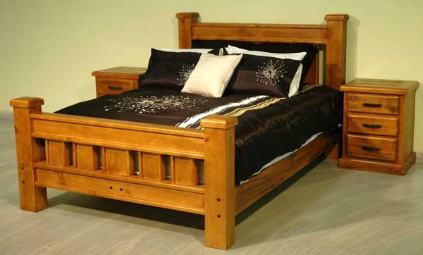 Trinidad queen bed
